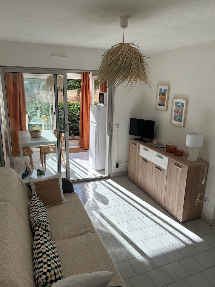 Joli Appartement F2 En Location Saisonnière Sète - Sète