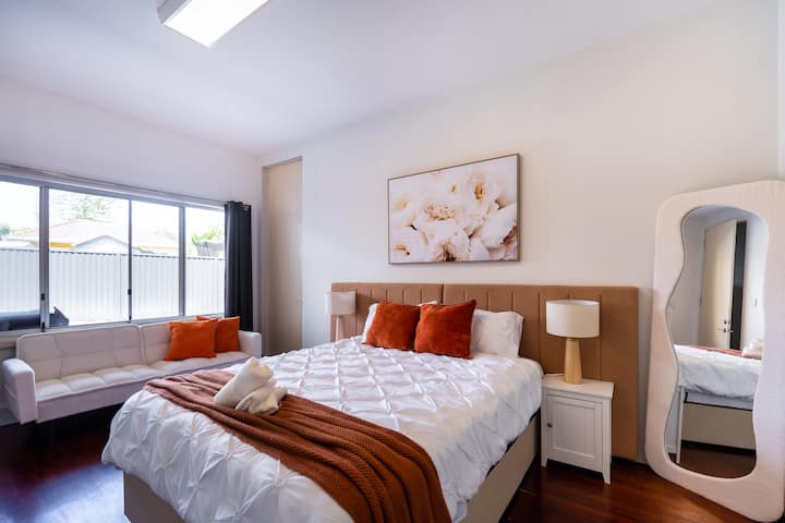 5br Miranda Oasis W/ Spa•sauna•gym Sleeps 12 - Sydney