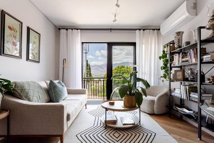 129 Paarl 2 Bedroom Lux Aprt With Parking & Aircon - Paarl