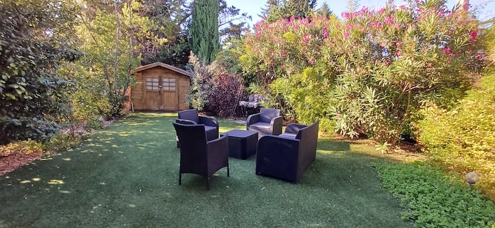 Au Coeur Des Alpilles Rdc Jardin Et Piscine - Saint-Martin-de-Crau