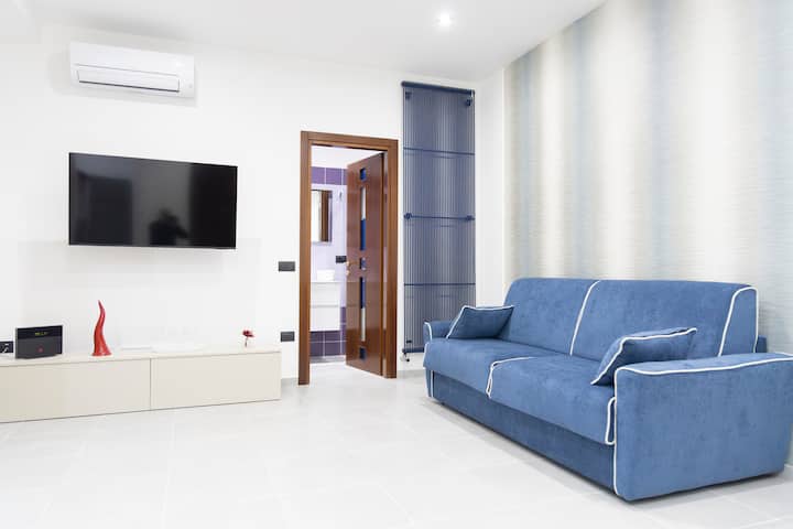 Bilocale Di Design Nel Pieno Centro Storico - Salerne