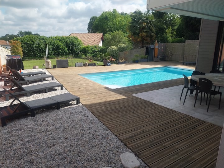 Maison Climatisée 8 Couchages + Piscine Chauffée - Bayona, Francia