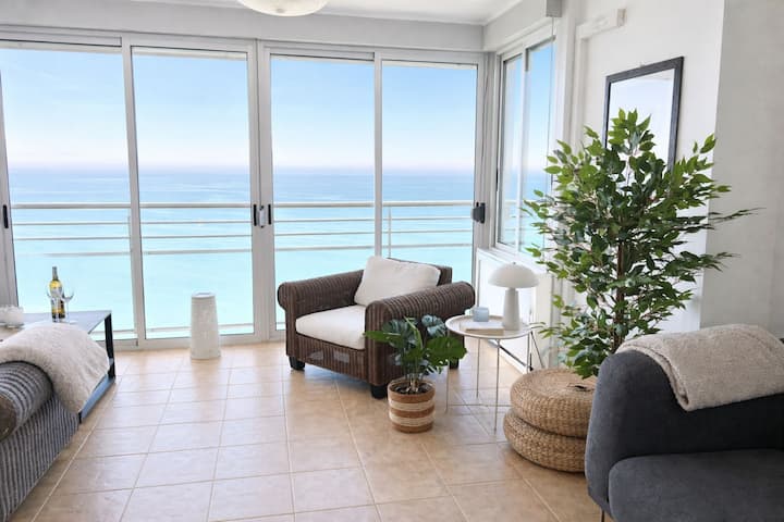 107m² Frente Al Mar - 2 Hab. Con Vistas + Parking - El Perelló