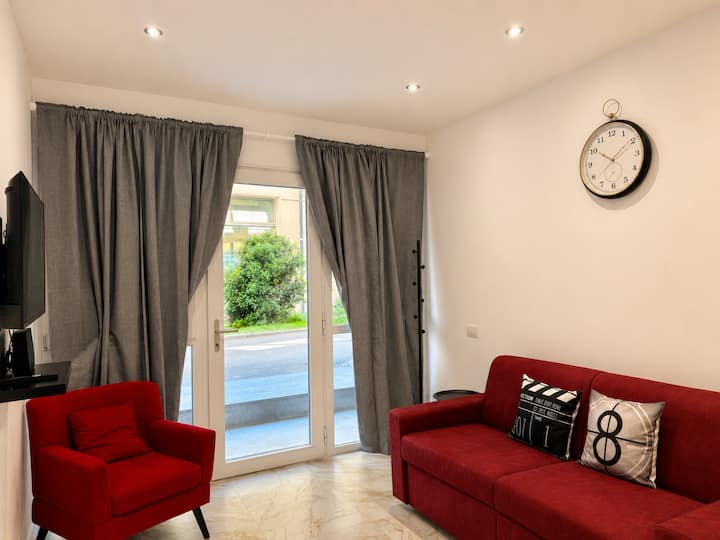 Cinema Suite – Menaggio Center With Private Garage - Menaggio