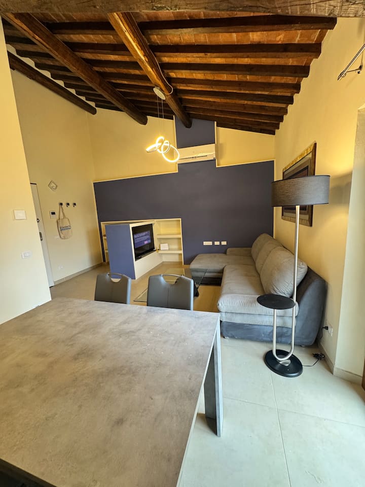 Silenzioso Nel Centro Di Firenze Moderno Attuale - Florence