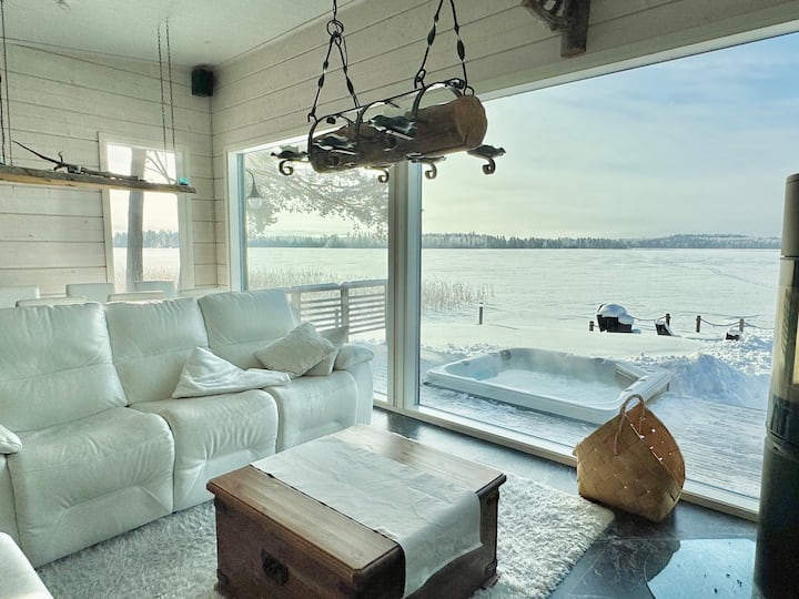 Lakefront Villa With Panoramic Views - Siilinjärvi