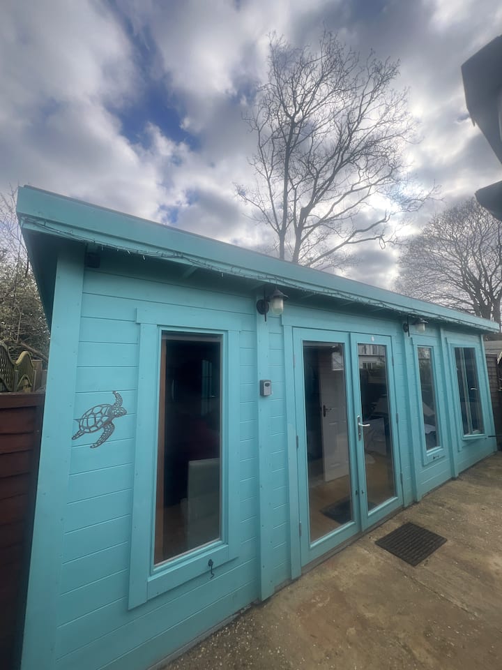 Turtle Bay Cabin - Chichester