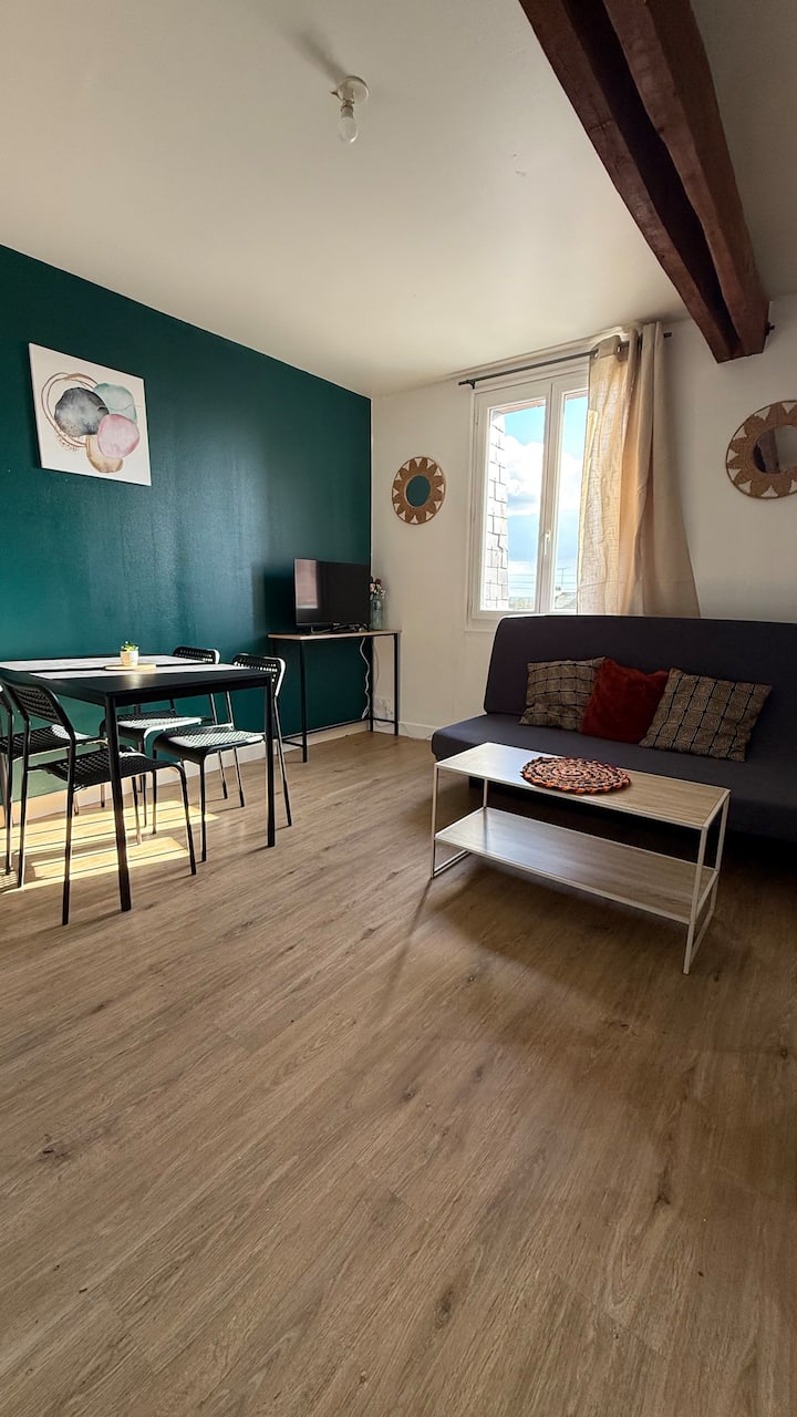 Appartement T2 Chambre + Cuisine / Séjour - La Guerche-de-Bretagne