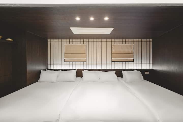 [오늘의특가] #명동 #서울역 #남대문시장 #남산타워 #5인숙소 #광화문 #가족여행 - Seoul