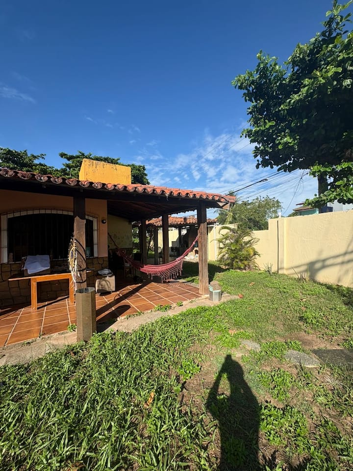 Casa Térrea Com Jardim E Varanda Colonial - Lauro de Freitas