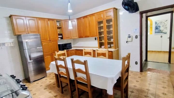 Casa Grande E Aconchegante Para Grupos De Amigos - Campinas