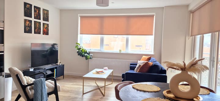 Modern 2bd | Near Heathrow, Thorpe Park & Legoland - Staines-upon-Thames