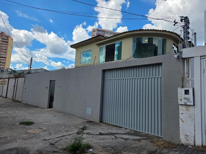 Cerrado Hostel - Quarto 08 - Goiânia