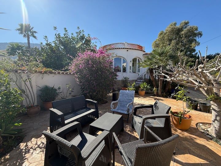 Casa Con Jardín Y Terraza Cerca Del Puerto De Calp - Calp