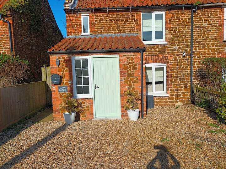 Cosy Two Bedroom Cottage Close To Amenities/beach - Heacham