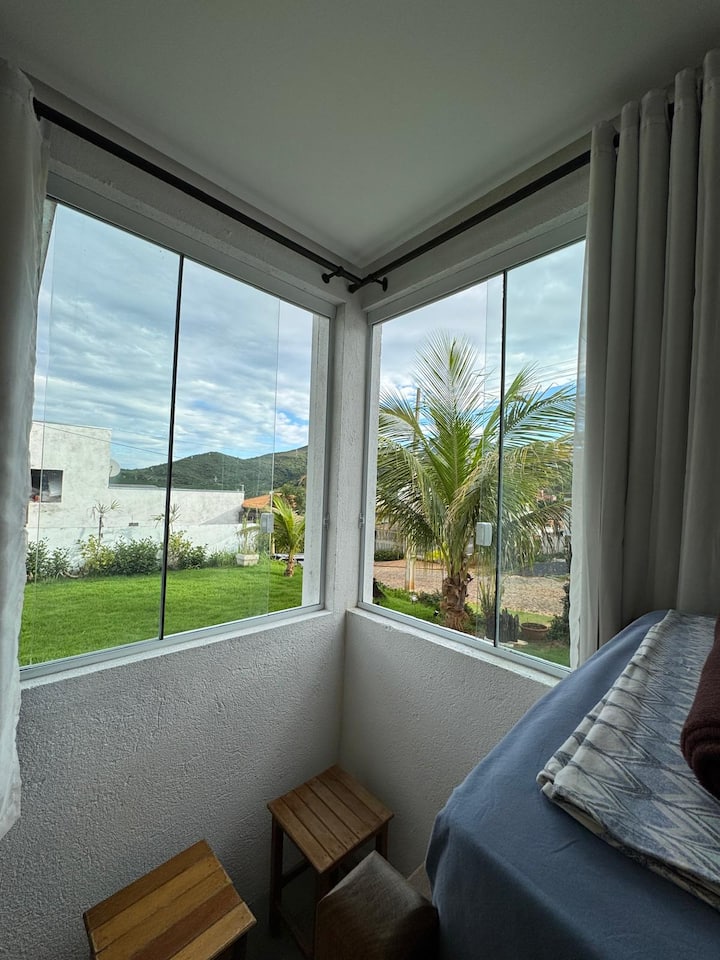 Suíte Compartilhada Na Pousada & Hostel. - Capitólio