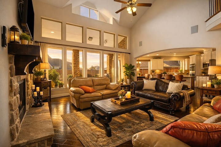 Grand 9br Home | Perfect For Groups - Garland, TX