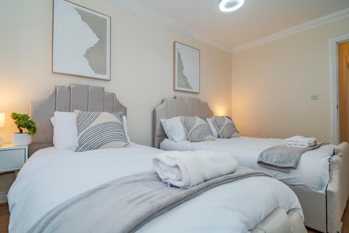 4br/5beds/wifi/longstay/parking/modern/central - Maidstone