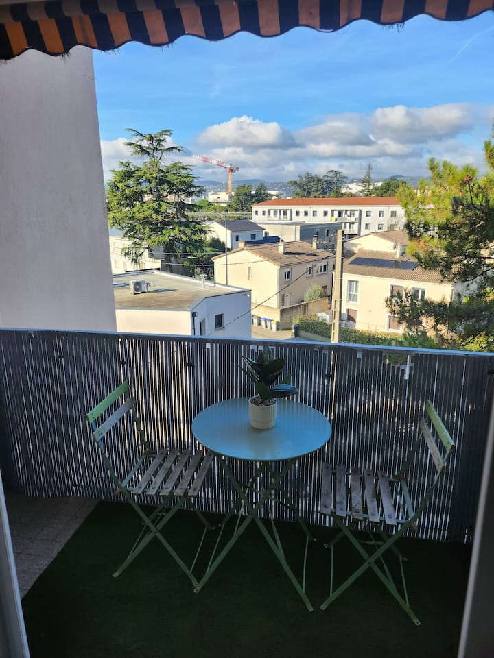 T3 Confort & Sérénité Avec Garage Privatif - Bourg-lès-Valence