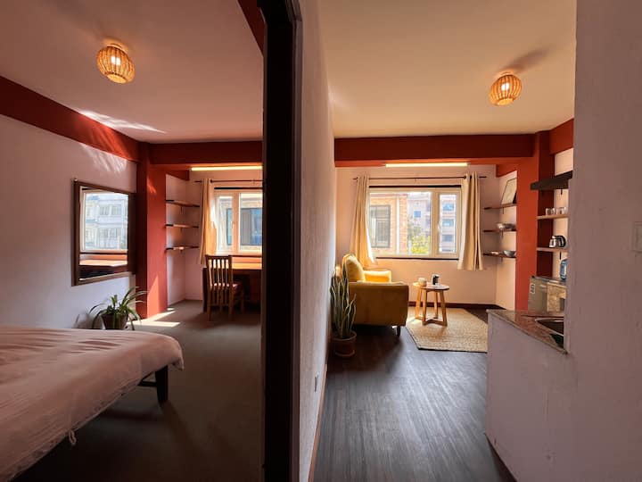 Sarasvati ĀVāsa - Katmandú