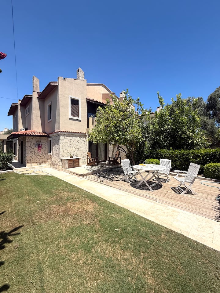 Luxury Alaçatı Duplex With Gardens & Shared Pool - Alaçatı