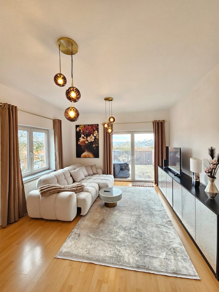 Modern & Cozy Apartment With Terrace - 풀다