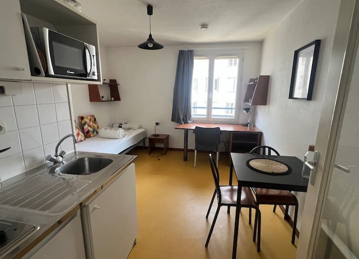 Studio éTudiant - Saint-Étienne