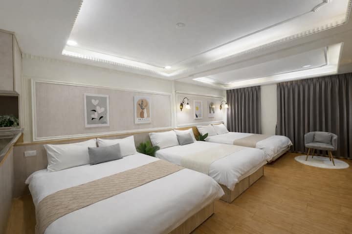 Jw502｜西門町｜寬敞3床家庭房｜6人入住｜netflix｜電梯大樓｜洗衣機 - Taiwan