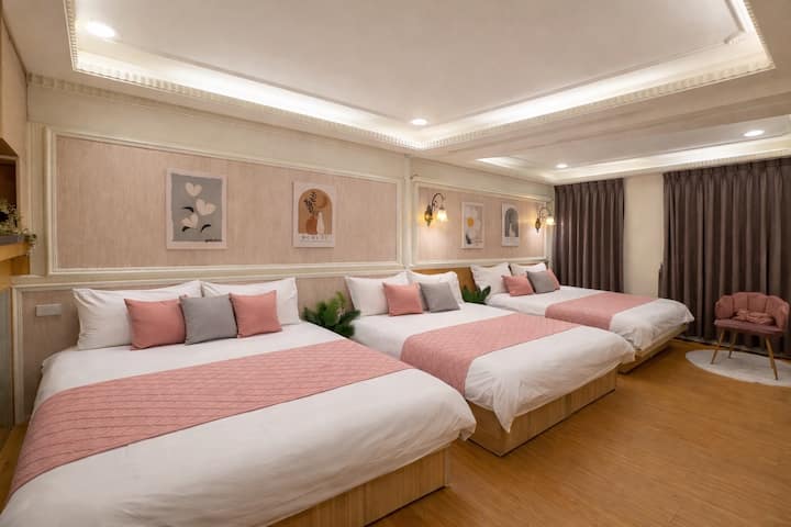 Jw502|西門町|寬敞3床家庭房|6人入住|netflix|電梯大樓|洗衣機 - 新莊區