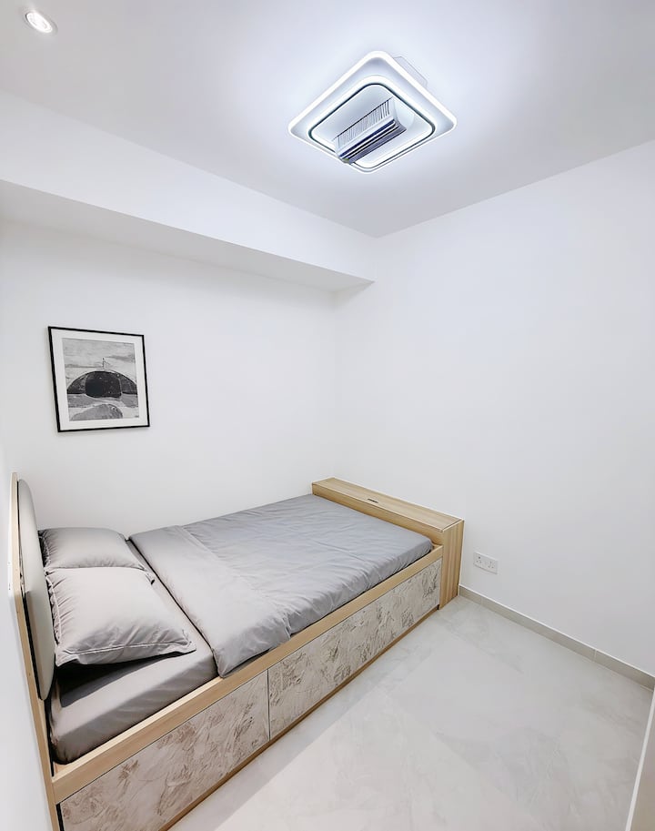 香港尖沙咀市中心，離迪士尼20分鐘車程，地鐵站5分鐘路程，有電梯，乾淨舒服小旅館 - Jordan