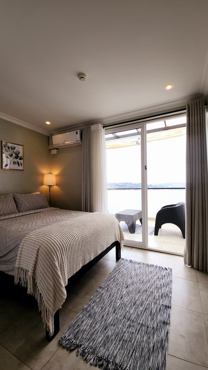 Cozy Urban Studio In Gacuriro With Scenic Balcony - Kigali