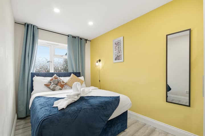 Contractor-friendly 4br In Hayes | Long Term Stays - Hounslow