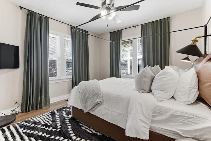 The Olive & Oak On Route 66 - Tulsa, OK