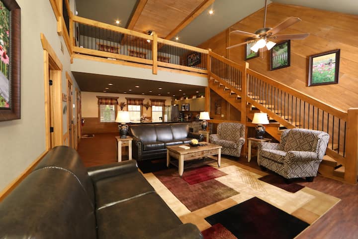 Head Over Hills Luxe 5-bed Chalet With Theater, S - Gatlinburg, TN