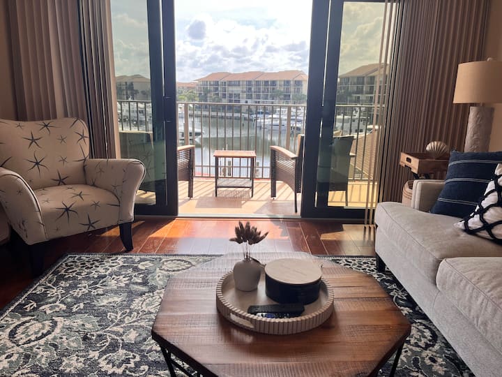 Zen!  Beautiful 2/2 Condo Overlooking Marina! - Jupiter, FL