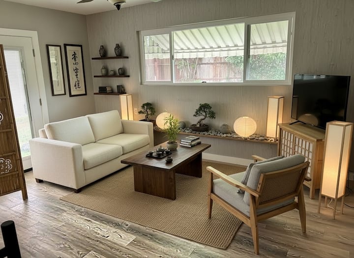 Guest House With Patio, Full Kitchen, & Yard - La Mesa, CA