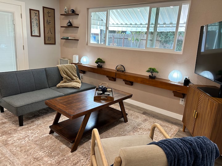 Guest House With Patio, Full Kitchen - Del Cerro - San Diego