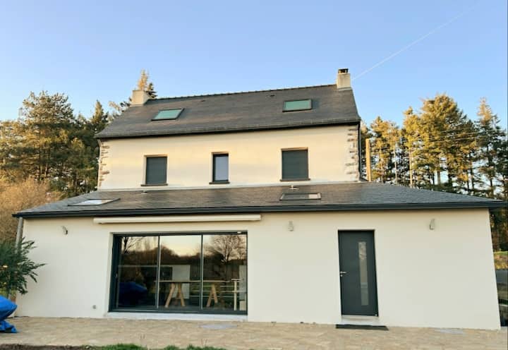 Maison Spacieuse Avec Jardin Privé - Languidic