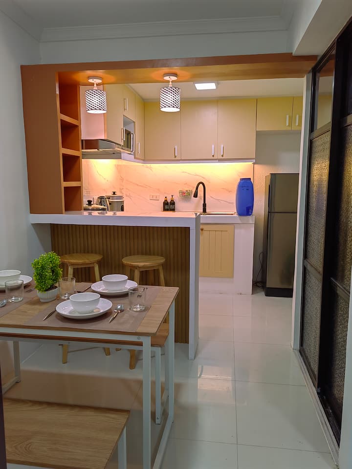 2 Bedroom | Cozy Home Staycation In Bacolod - Bacolod