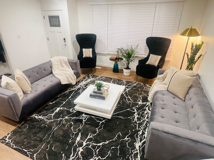 West E/d 5 Br/10 Sleeps Wem 7 Mins, Dt/rp 15 Mins - Edmonton