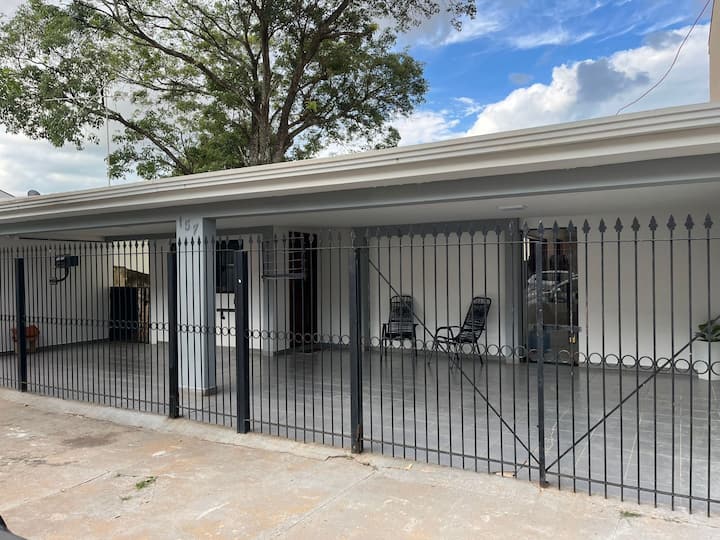 Casa Ao Lado Do Hospital Iamada - Presidente Prudente