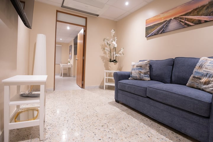 Affordable 1br + Living Room Near Beaches - Barceloneta
