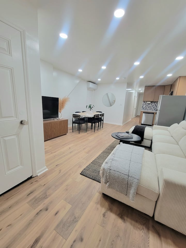 3 Bedroom Apt W/ Laundry + Dishwasher Near Subway - The Bronx, NY