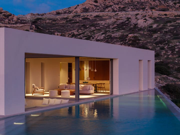 Crimson View Villa - Ios