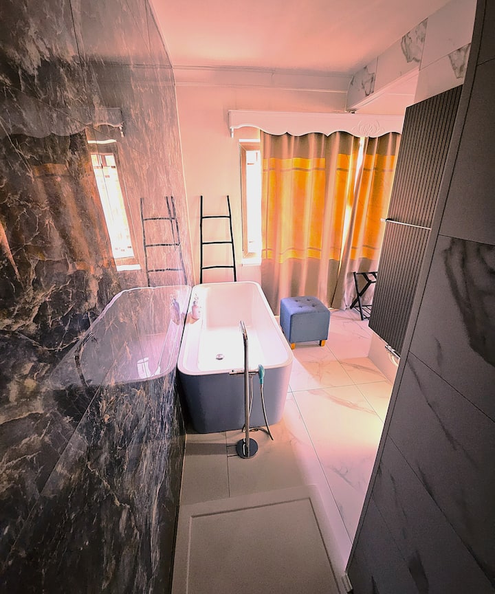 Palermo Room - Lazy Olives Boutique B&b - Tongeren