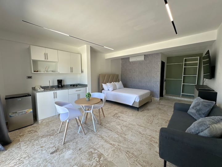 Superior Con 1 Cama Grande Y Balcón B-205 - Punta Cana