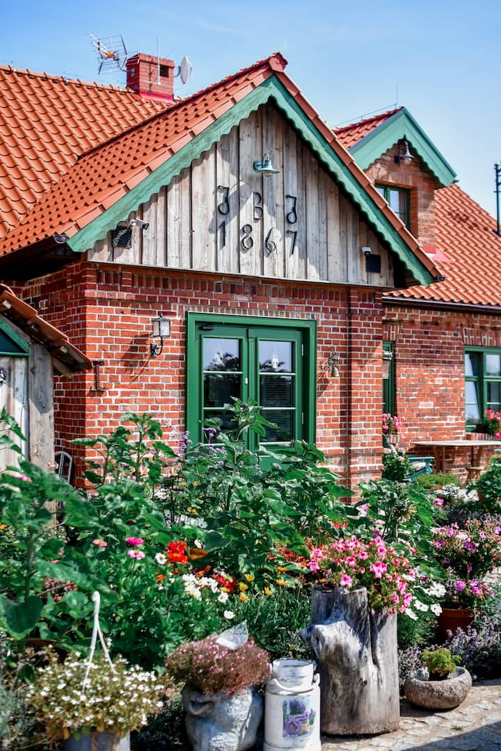 The Rose Room At Osada Między Drzewami - Mazury