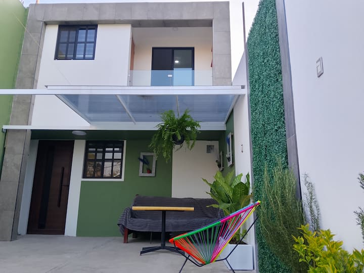 Amplia Casa Zona Rural Cdmx, Cerca Metrozapotitlán - Ixtapaluca