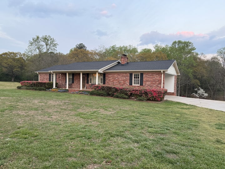 Creek Retreat - Greer, SC