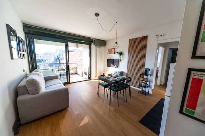 Tra Palco E Città - Esplora Reggio Emilia A Piedi. - Reggio Emilia